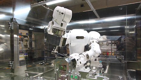 Development of Liquid Medicine Filling Robot Cell | TANABE ENGINEERING ...